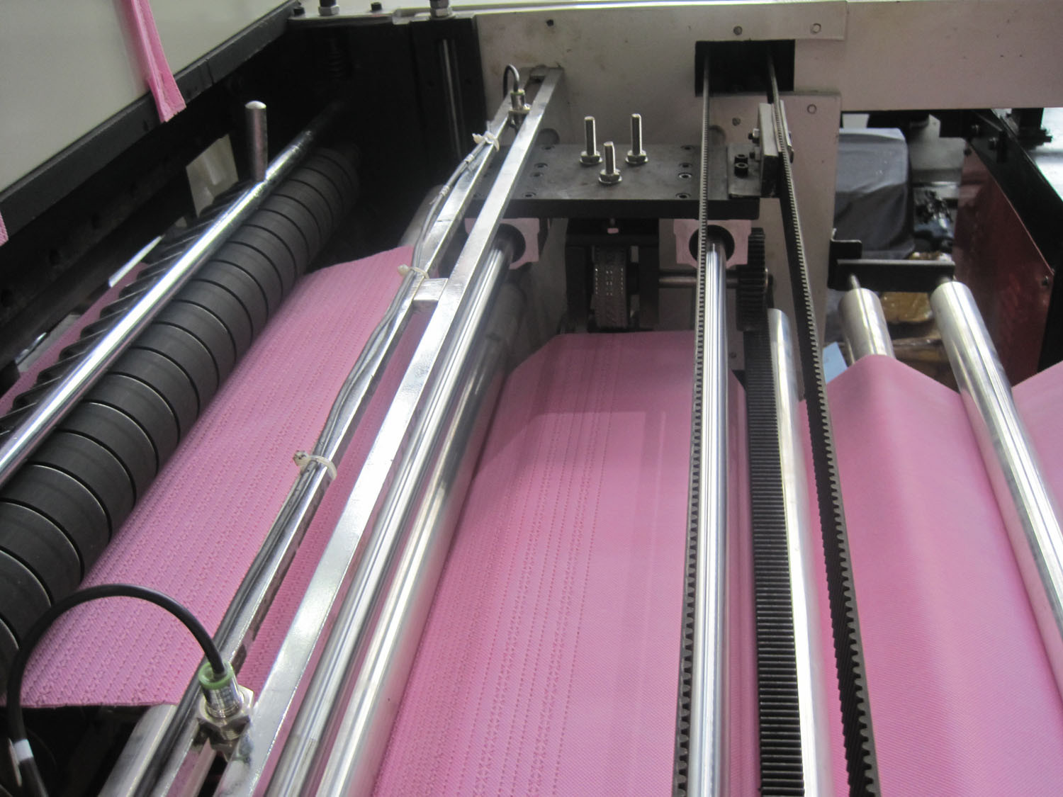 laminating / zipper bag sealing equipment seal cutting full