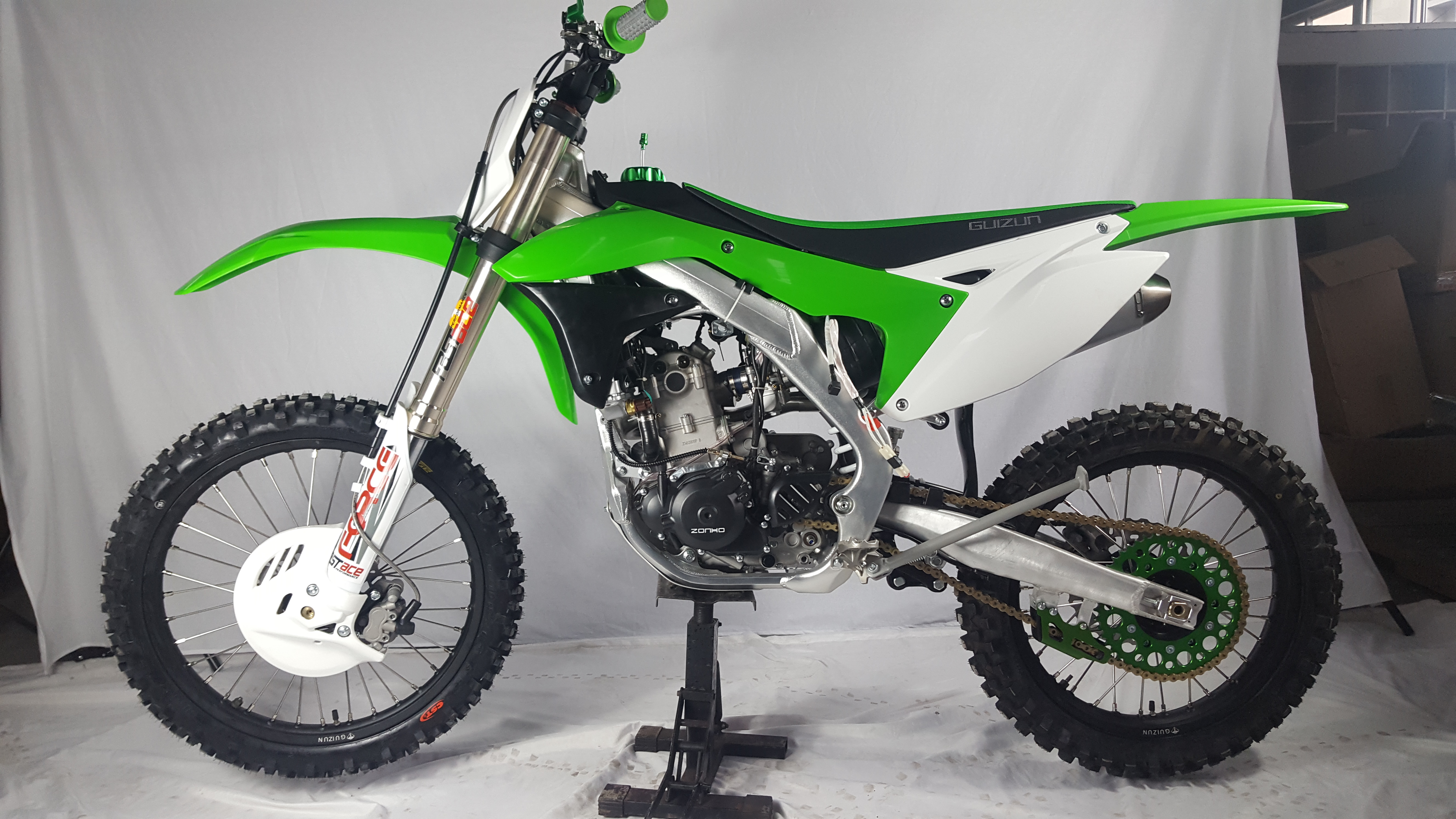 250cc water-cooling engine professional offroad enduro kawasak